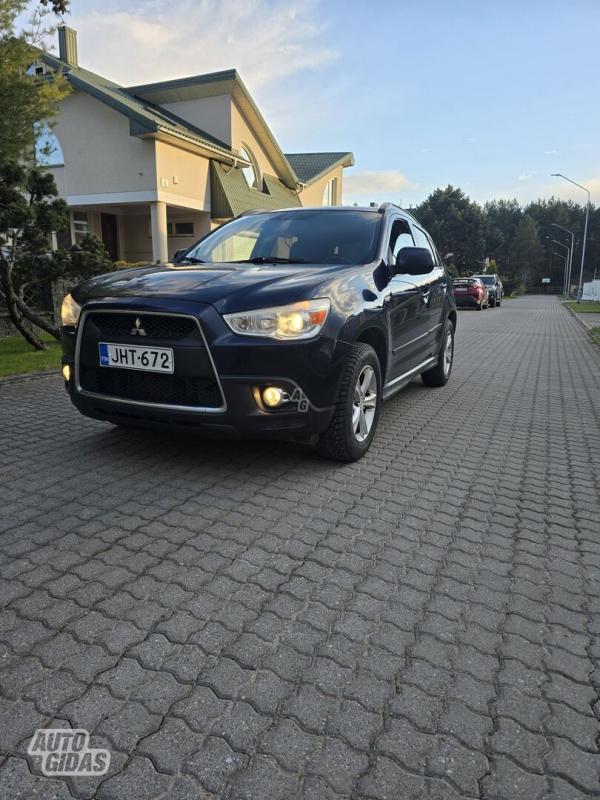 Blue Mitsubishi ASX 2011 in Vilnius, with an engine capacity of 1.80 L and mileage of 329 thousand km for 3650 €, photo 2 on AUTOMOTO.COM.LV