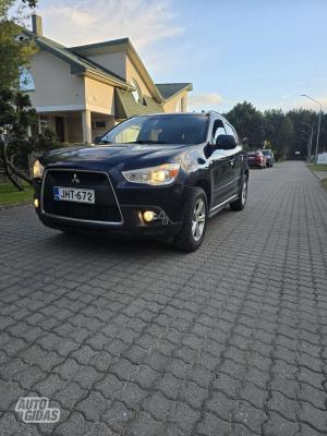 Blue Mitsubishi ASX 2011 in Vilnius, with an engine capacity of 1.80 L and mileage of 329 thousand km for 3650 €, photo 3 on AUTOMOTO.COM.LV