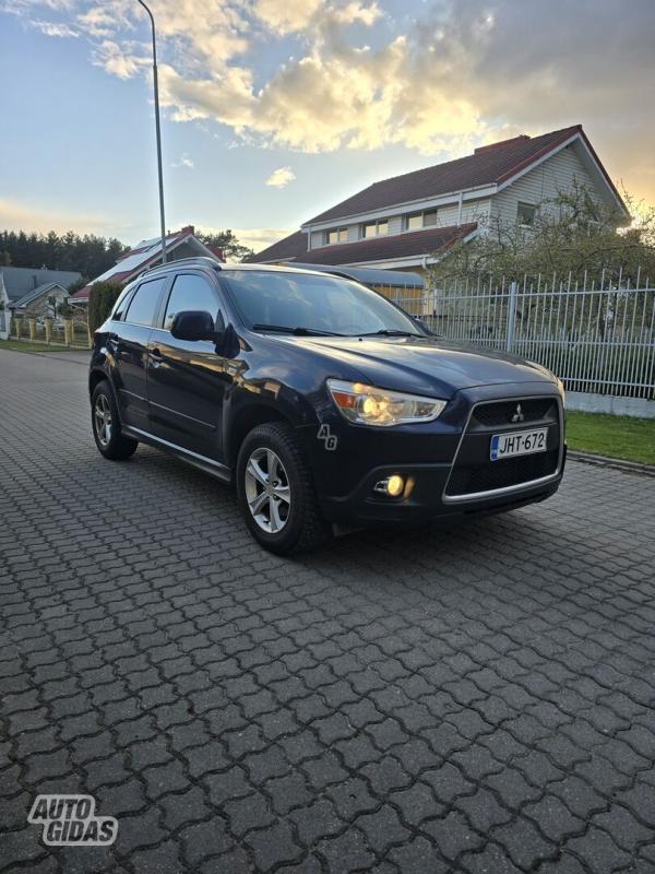 Blue Mitsubishi ASX 2011 in Vilnius, with an engine capacity of 1.80 L and mileage of 329 thousand km for 3650 €, photo 3 on AUTOMOTO.COM.LV