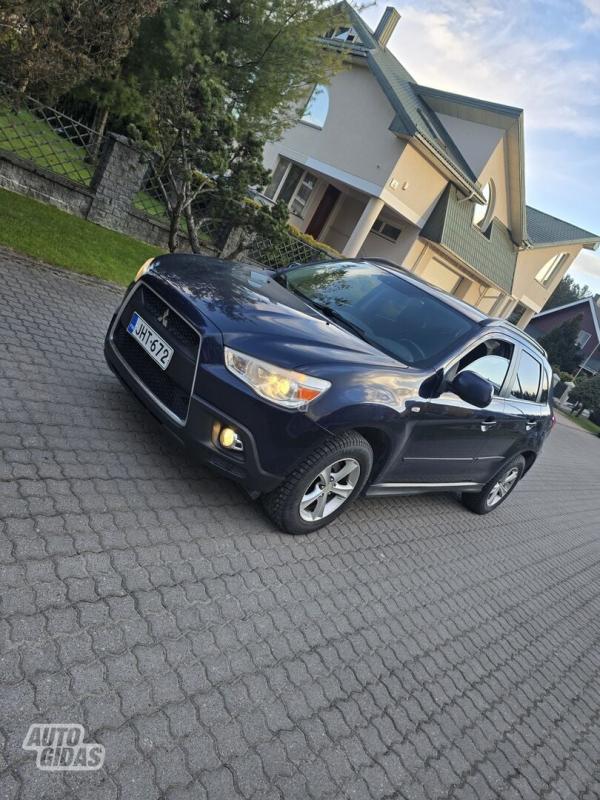 Blue Mitsubishi ASX 2011 in Vilnius, with an engine capacity of 1.80 L and mileage of 329 thousand km for 3650 €, photo 4 on AUTOMOTO.COM.LV