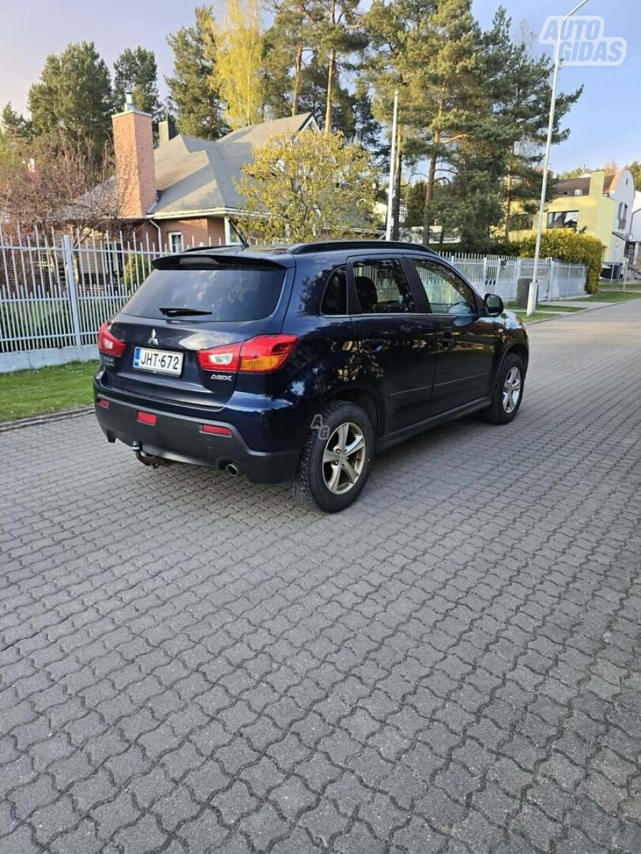Blue Mitsubishi ASX 2011 in Vilnius, with an engine capacity of 1.80 L and mileage of 329 thousand km for 3650 €, photo 6 on AUTOMOTO.COM.LV
