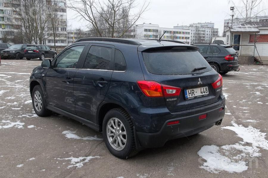 Blue Mitsubishi ASX 2011 in Riga, with an engine capacity of 1.60 L and mileage of 256 thousand km for 4850 €, photo 4 on AUTOMOTO.COM.LV