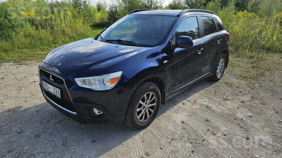 Blue Mitsubishi ASX 2011 in Riga, with an engine capacity of 1.60 L and mileage of 250 thousand km for 2800 €, photo 14 on AUTOMOTO.COM.LV