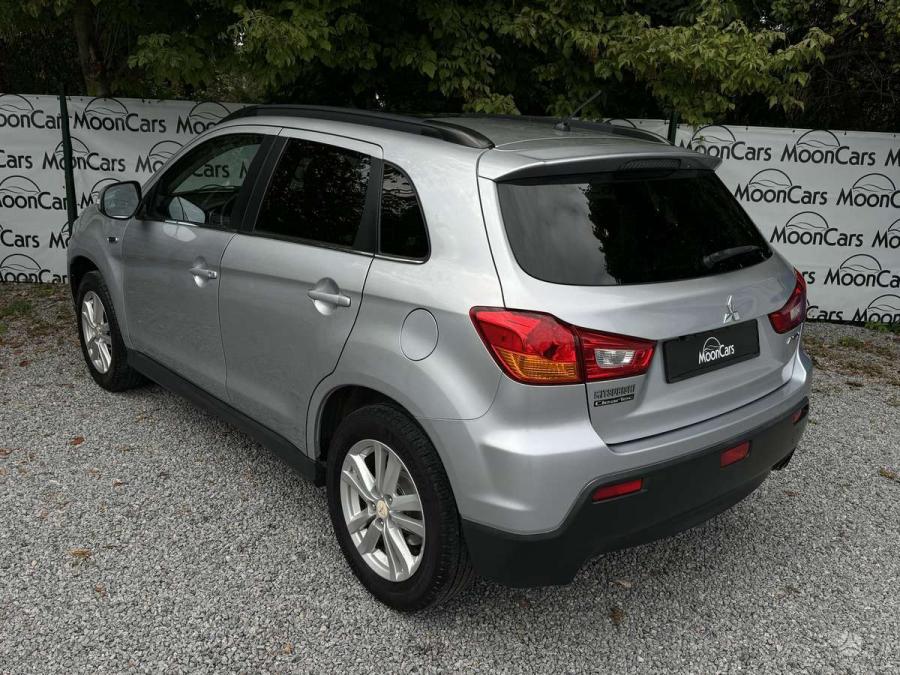 Zils Mitsubishi ASX 2011 Viļņa, ar dzinēja tilpumu 1.80 L un nobraukumu 236 tūkst. km par 4800 €, foto 8 vietnē AUTOMOTO.COM.LV