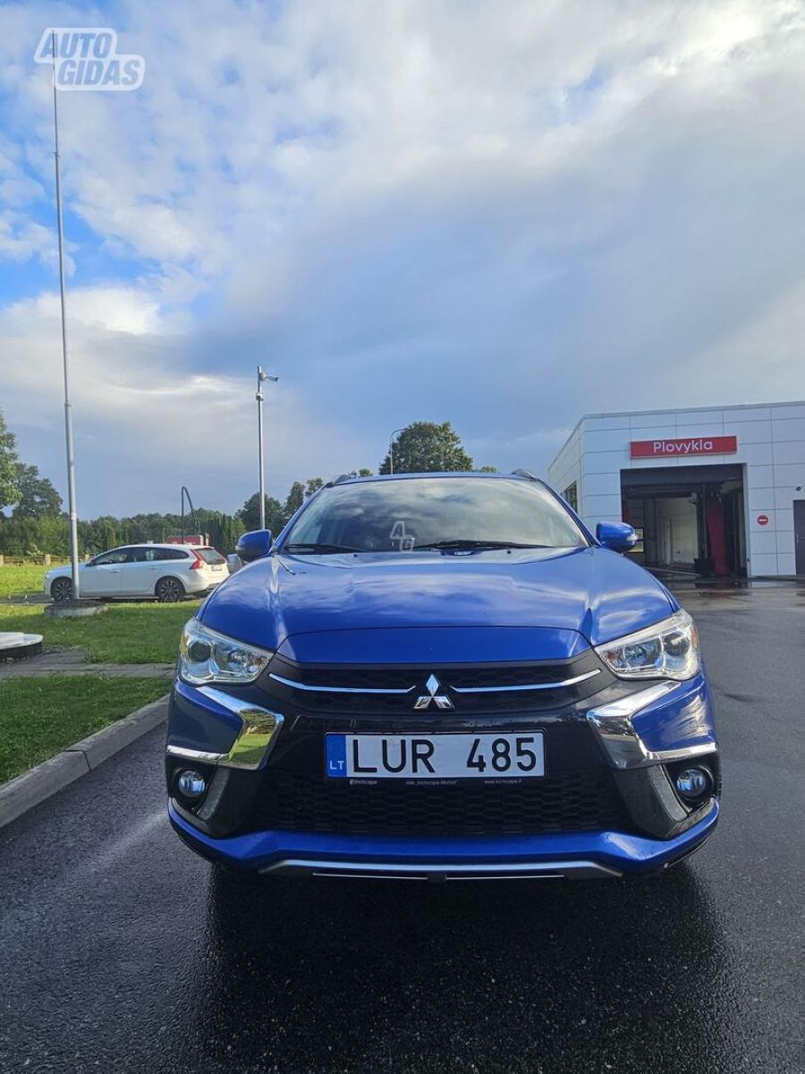Blue Mitsubishi ASX 2018 in Vilnius, with an engine capacity of 1.60 L and mileage of 112 thousand km for 12000 €, photo 3 on AUTOMOTO.COM.LV