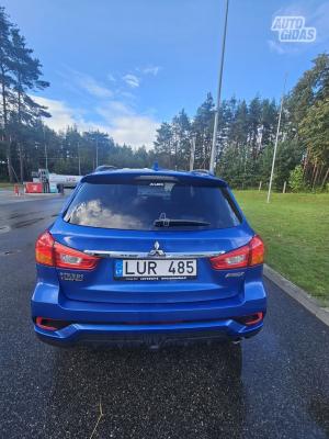 Blue Mitsubishi ASX 2018 in Vilnius, with an engine capacity of 1.60 L and mileage of 112 thousand km for 12000 €, photo 5 on AUTOMOTO.COM.LV