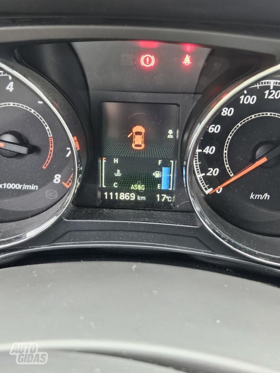 Blue Mitsubishi ASX 2018 in Vilnius, with an engine capacity of 1.60 L and mileage of 112 thousand km for 12000 €, photo 7 on AUTOMOTO.COM.LV