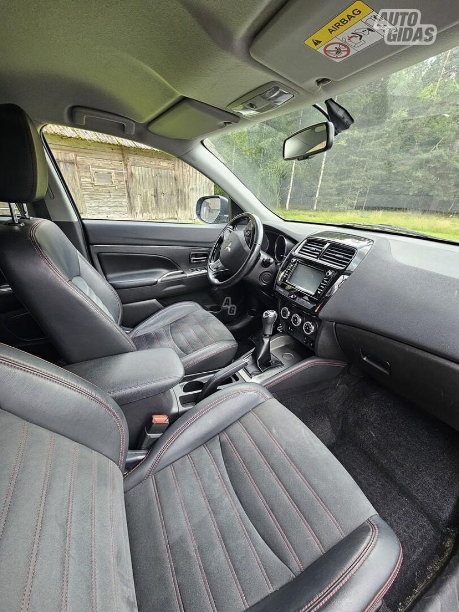 Blue Mitsubishi ASX 2018 in Vilnius, with an engine capacity of 1.60 L and mileage of 112 thousand km for 12000 €, photo 10 on AUTOMOTO.COM.LV