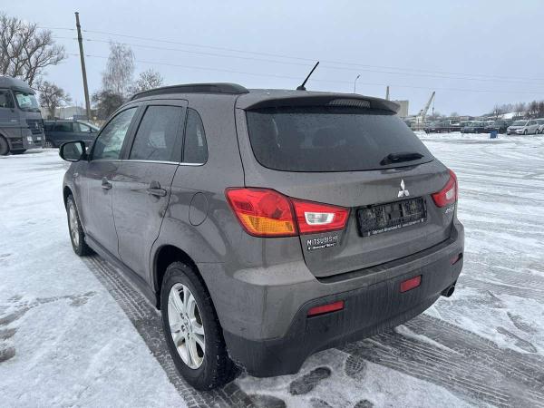 Brūns Mitsubishi ASX 2010 Marijampole, ar dzinēja tilpumu 1.80 L un nobraukumu 257 tūkst. km par 3950 €, foto 6 vietnē AUTOMOTO.COM.LV