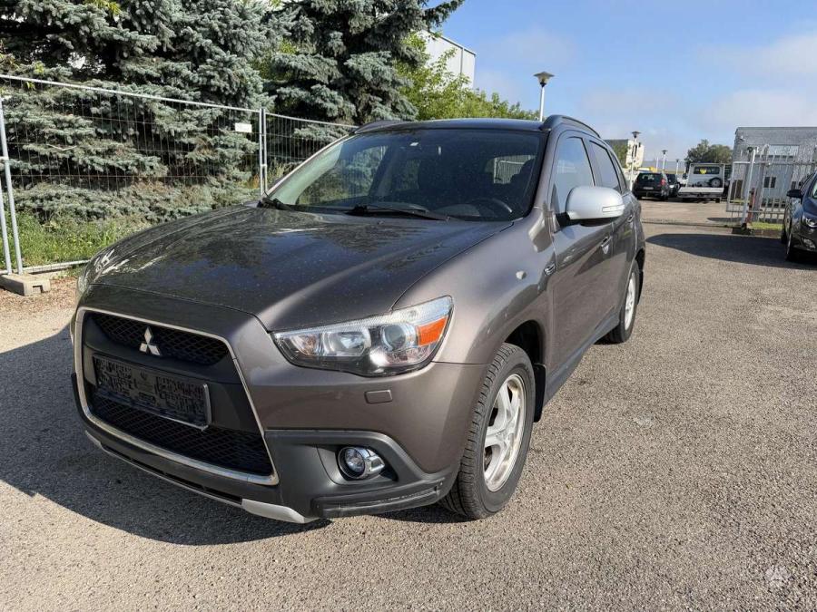 Brūns Mitsubishi ASX 2010 Marijampole, ar dzinēja tilpumu 1.80 L un nobraukumu 225 tūkst. km par 2950 €, foto 1 vietnē AUTOMOTO.COM.LV