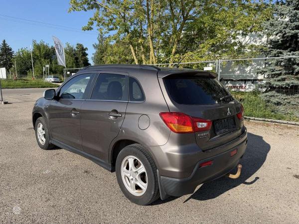 Brūns Mitsubishi ASX 2010 Marijampole, ar dzinēja tilpumu 1.80 L un nobraukumu 225 tūkst. km par 2950 €, foto 3 vietnē AUTOMOTO.COM.LV