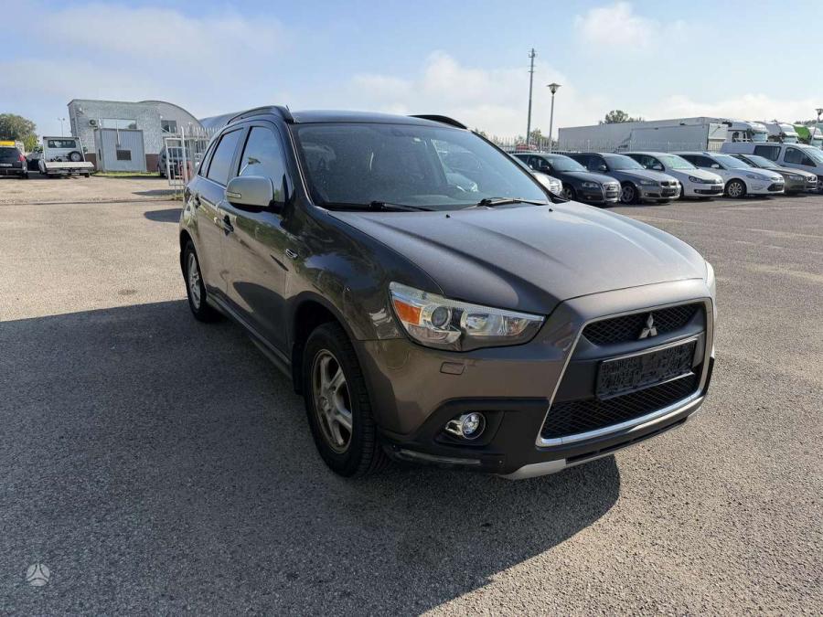 Brūns Mitsubishi ASX 2010 Marijampole, ar dzinēja tilpumu 1.80 L un nobraukumu 225 tūkst. km par 2950 €, foto 8 vietnē AUTOMOTO.COM.LV