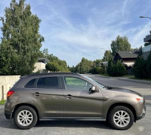 Brown Mitsubishi ASX 2011 in Vilnius, with an engine capacity of 1.60 L and mileage of 287 thousand km for 2000 €, photo 6 on AUTOMOTO.COM.LV