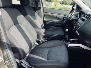 Brown Mitsubishi ASX 2011 in Vilnius, with an engine capacity of 1.60 L and mileage of 287 thousand km for 2000 €, photo 21 on AUTOMOTO.COM.LV