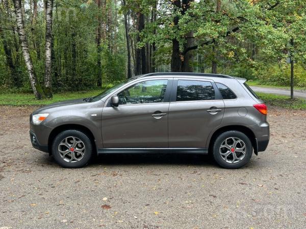 Brown Mitsubishi ASX 2011 in Riga, with an engine capacity of 1.60 L and mileage of 0 thousand km for 5699 €, photo 3 on AUTOMOTO.COM.LV