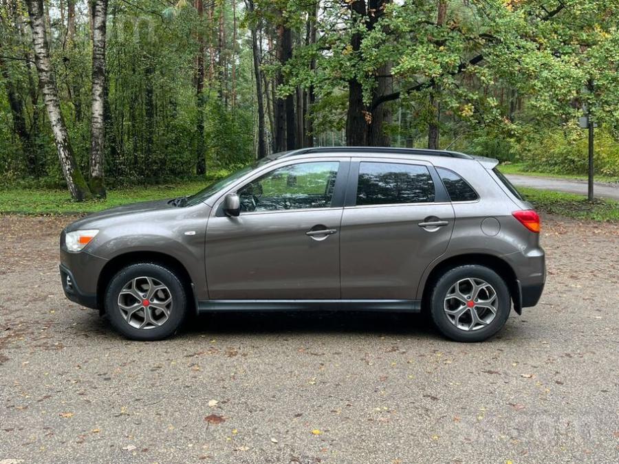 Brown Mitsubishi ASX 2011 in Riga, with an engine capacity of 1.60 L and mileage of 0 thousand km for 5699 €, photo 3 on AUTOMOTO.COM.LV