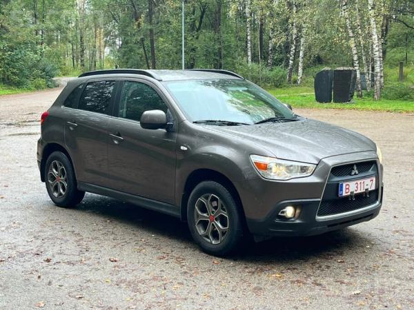 Brown Mitsubishi ASX 2011 in Riga, with an engine capacity of 1.60 L and mileage of 0 thousand km for 5699 €, photo 8 on AUTOMOTO.COM.LV