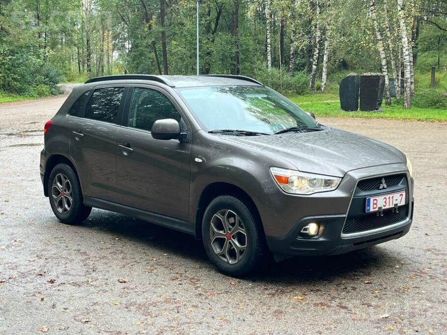 Brown Mitsubishi ASX 2011 in Riga, with an engine capacity of 1.60 L and mileage of 0 thousand km for 5699 €, photo 8 on AUTOMOTO.COM.LV