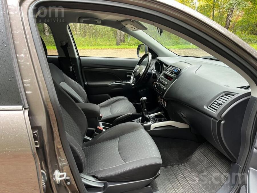 Brown Mitsubishi ASX 2011 in Riga, with an engine capacity of 1.60 L and mileage of 0 thousand km for 5699 €, photo 20 on AUTOMOTO.COM.LV