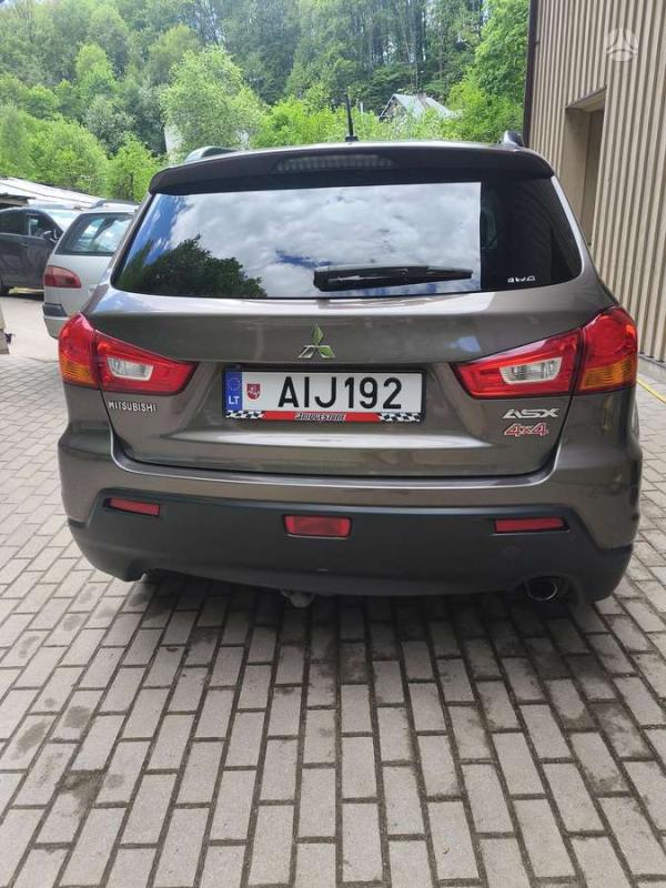 Brūns Mitsubishi ASX 2012 Kauņa, ar dzinēja tilpumu 1.80 L un nobraukumu 250 tūkst. km par 4700 €, foto 3 vietnē AUTOMOTO.COM.LV