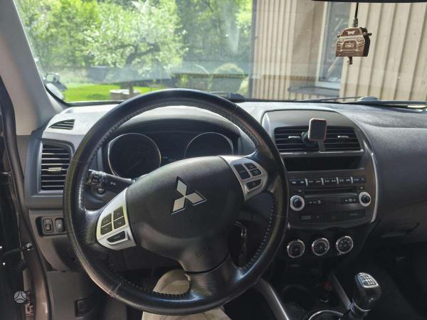Brūns Mitsubishi ASX 2012 Kauņa, ar dzinēja tilpumu 1.80 L un nobraukumu 250 tūkst. km par 4700 €, foto 4 vietnē AUTOMOTO.COM.LV
