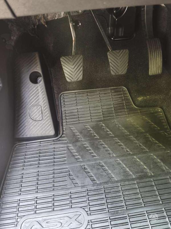 Brūns Mitsubishi ASX 2012 Kauņa, ar dzinēja tilpumu 1.80 L un nobraukumu 250 tūkst. km par 4700 €, foto 9 vietnē AUTOMOTO.COM.LV