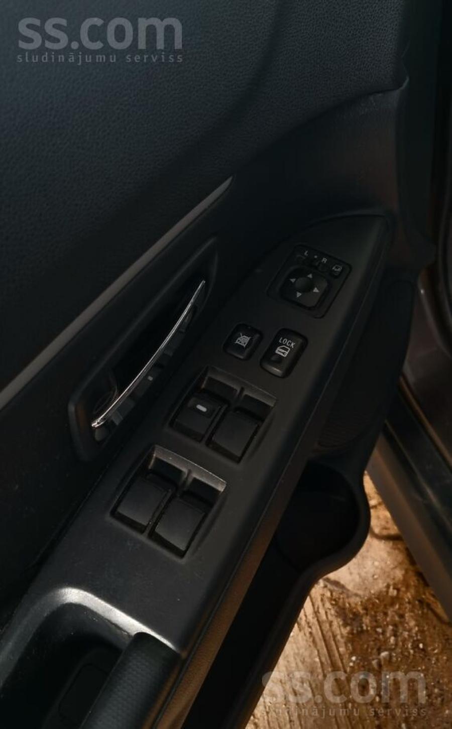 Brūns Mitsubishi ASX 2012 Talsi, ar dzinēja tilpumu 1.80 L un nobraukumu 255 tūkst. km par 5950 €, foto 14 vietnē AUTOMOTO.COM.LV