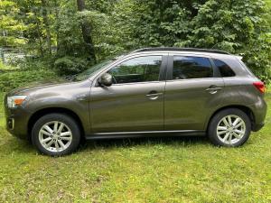 Grey Mitsubishi ASX 2013 in Ogre, with an engine capacity of 2.20 L and mileage of 211 thousand km for 7900 €, photo 6 on AUTOMOTO.COM.LV