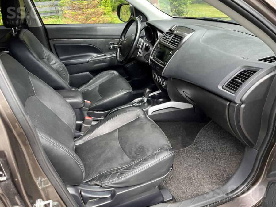 Grey Mitsubishi ASX 2013 in Ogre, with an engine capacity of 2.20 L and mileage of 211 thousand km for 7900 €, photo 8 on AUTOMOTO.COM.LV