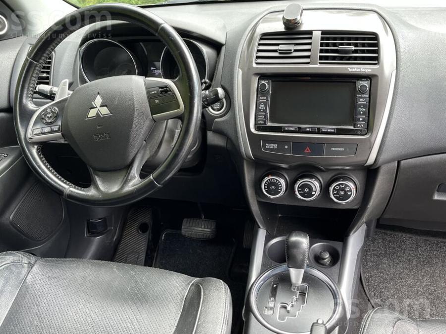 Grey Mitsubishi ASX 2013 in Ogre, with an engine capacity of 2.20 L and mileage of 211 thousand km for 7900 €, photo 9 on AUTOMOTO.COM.LV