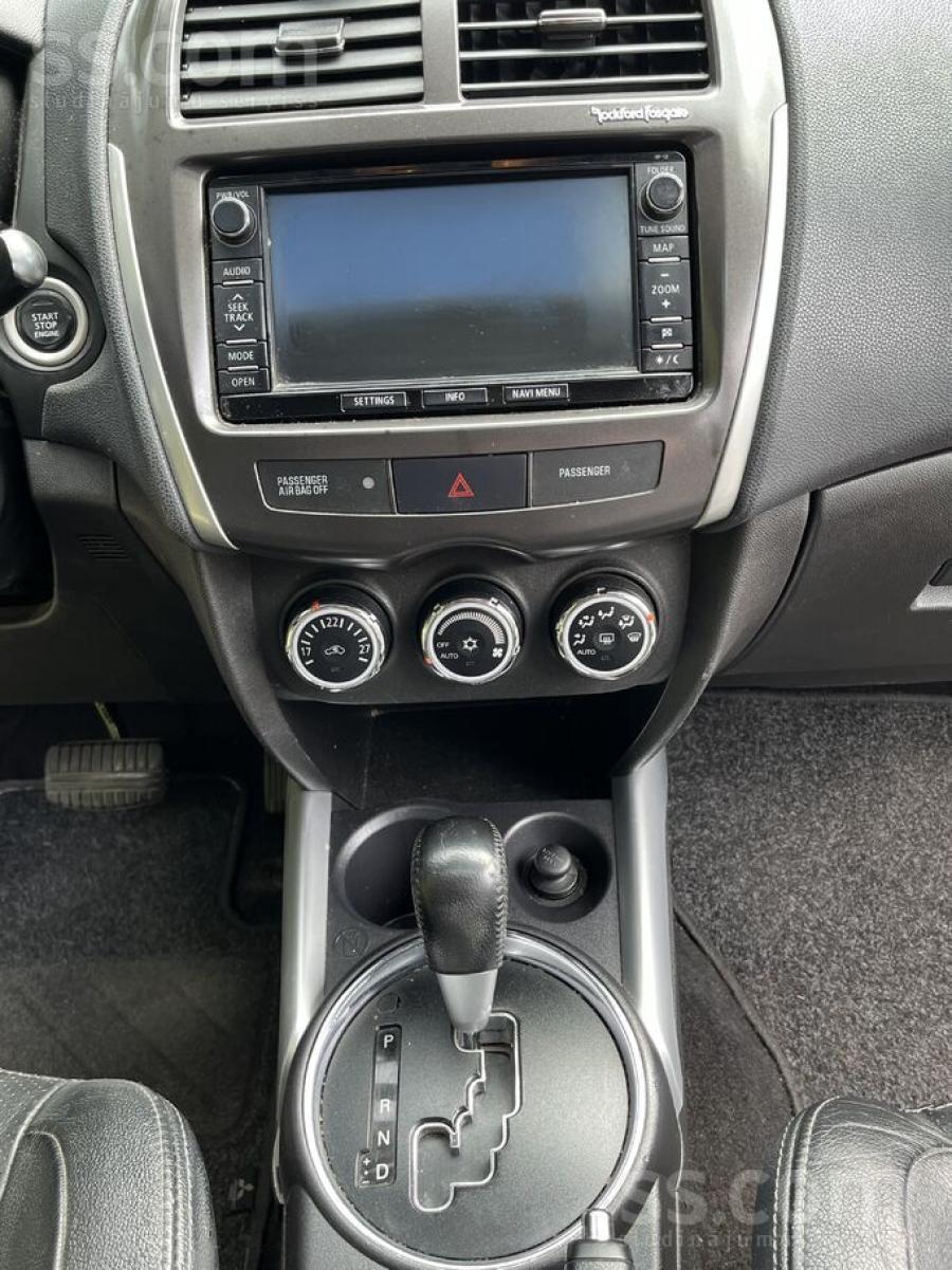 Grey Mitsubishi ASX 2013 in Ogre, with an engine capacity of 2.20 L and mileage of 211 thousand km for 7900 €, photo 10 on AUTOMOTO.COM.LV