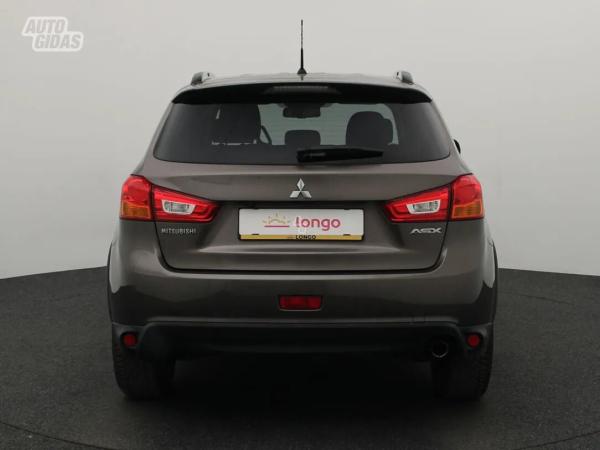 Brūns Mitsubishi ASX 2015 Viļņa, ar dzinēja tilpumu 1.60 L un nobraukumu 215 tūkst. km par 8699 €, foto 5 vietnē AUTOMOTO.COM.LV