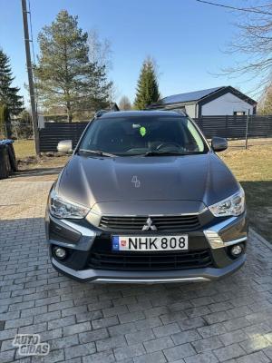 Brown Mitsubishi ASX 2017 in Vilnius, with an engine capacity of 2.20 L and mileage of 179 thousand km for 12000 €, photo 5 on AUTOMOTO.COM.LV