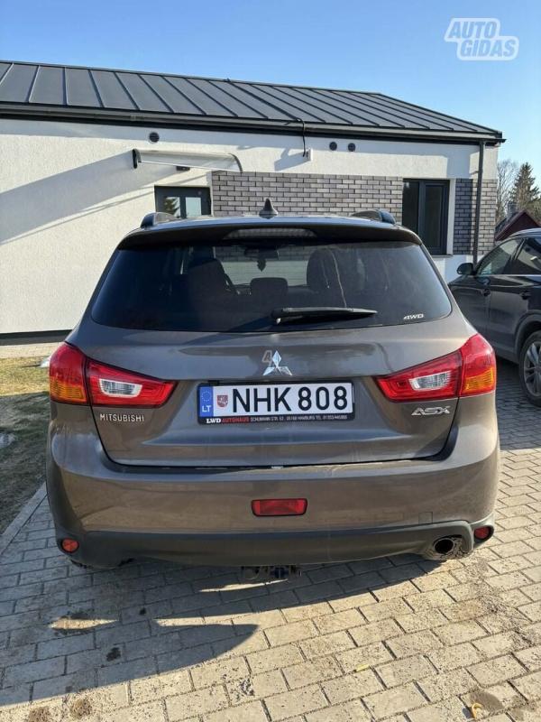 Brown Mitsubishi ASX 2017 in Vilnius, with an engine capacity of 2.20 L and mileage of 179 thousand km for 12000 €, photo 5 on AUTOMOTO.COM.LV