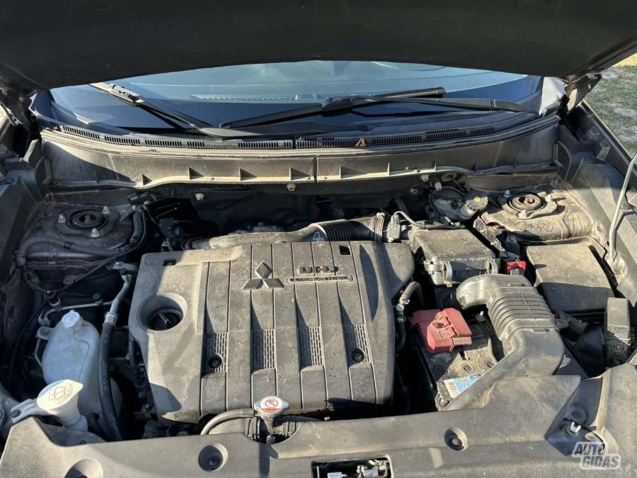 Brown Mitsubishi ASX 2017 in Vilnius, with an engine capacity of 2.20 L and mileage of 179 thousand km for 12000 €, photo 12 on AUTOMOTO.COM.LV