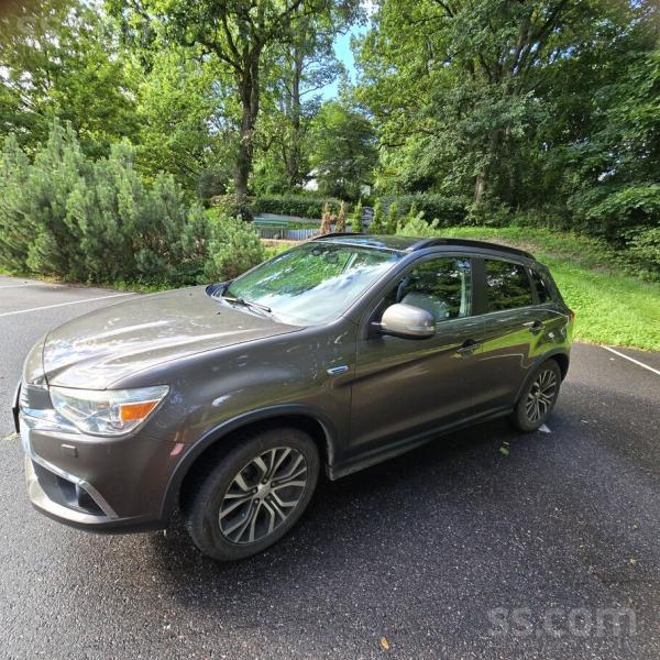 Brown Mitsubishi ASX 2017 in Riga, with an engine capacity of 2.20 L and mileage of 484 thousand km for 12000 €, photo 1 on AUTOMOTO.COM.LV