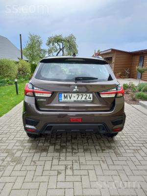Brown Mitsubishi ASX 2021 in Preili, with an engine capacity of 2.00 L and mileage of 115 thousand km for 14999 €, photo 6 on AUTOMOTO.COM.LV