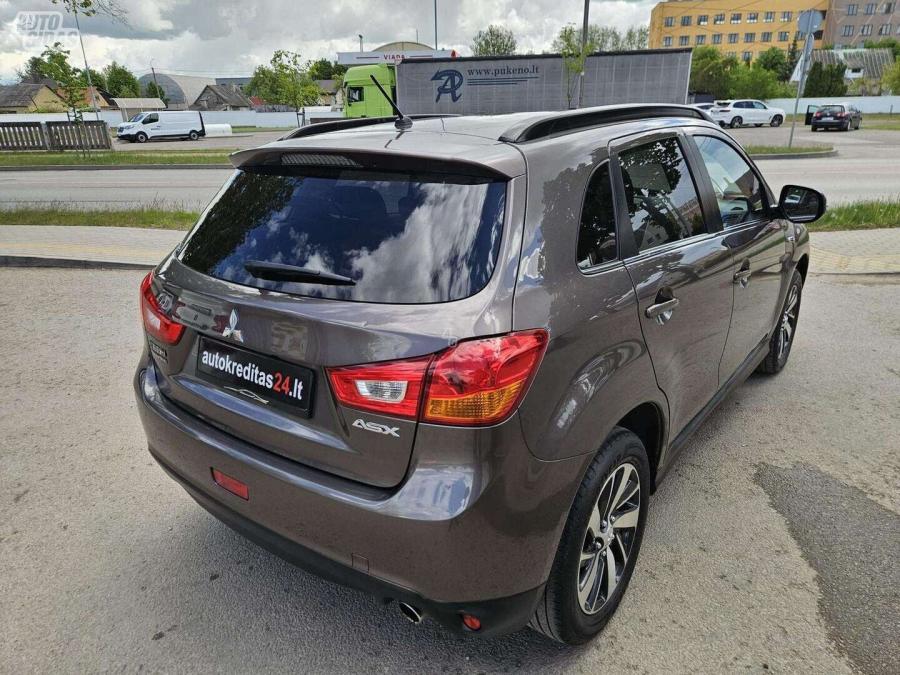 Brown Mitsubishi ASX 2015 in Siauliai, with an engine capacity of 1.80 L and mileage of 217 thousand km for 7450 €, photo 5 on AUTOMOTO.COM.LV