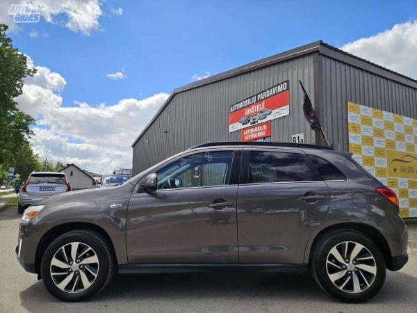 Brown Mitsubishi ASX 2015 in Siauliai, with an engine capacity of 1.80 L and mileage of 217 thousand km for 7450 €, photo 9 on AUTOMOTO.COM.LV
