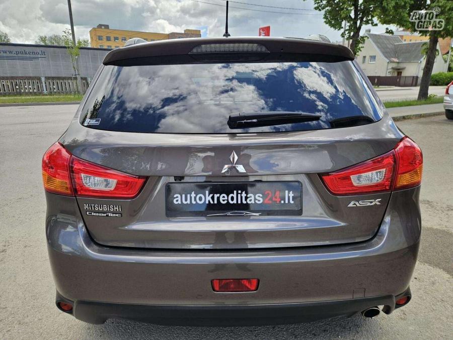 Brown Mitsubishi ASX 2015 in Siauliai, with an engine capacity of 1.80 L and mileage of 217 thousand km for 7450 €, photo 11 on AUTOMOTO.COM.LV