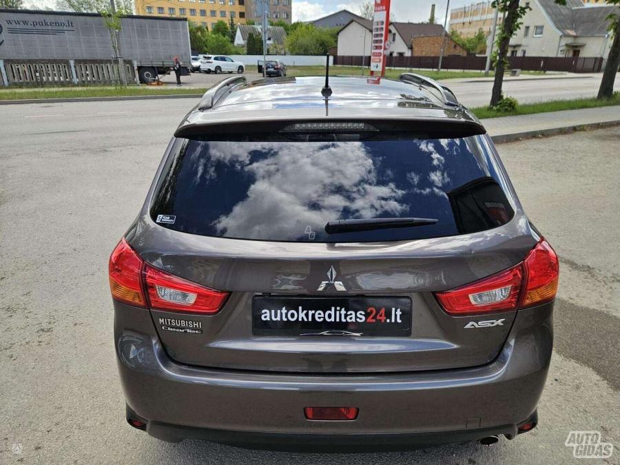 Brown Mitsubishi ASX 2015 in Siauliai, with an engine capacity of 1.80 L and mileage of 217 thousand km for 7450 €, photo 12 on AUTOMOTO.COM.LV