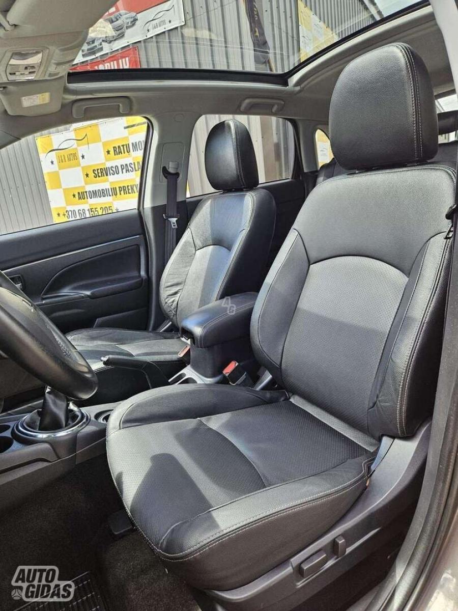 Brown Mitsubishi ASX 2015 in Siauliai, with an engine capacity of 1.80 L and mileage of 217 thousand km for 7450 €, photo 19 on AUTOMOTO.COM.LV