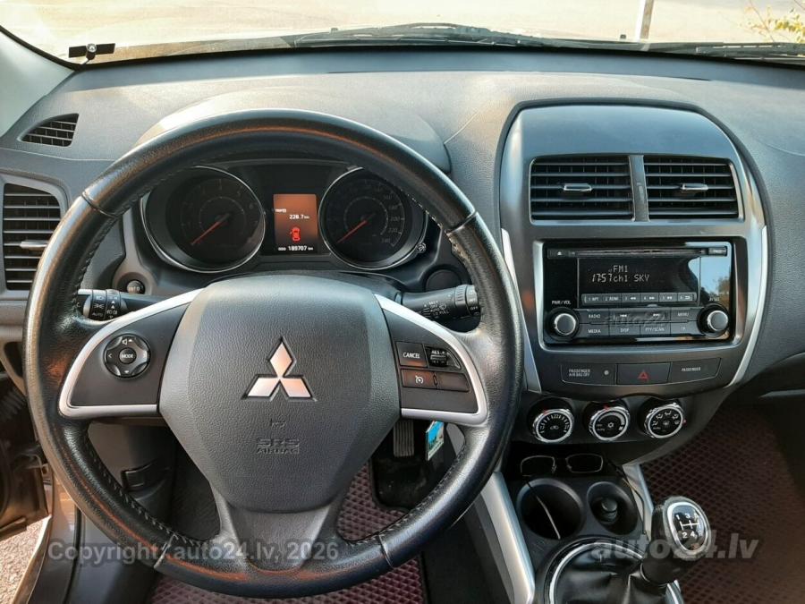 Brūns Mitsubishi ASX 2014 Tallina, ar dzinēja tilpumu 1.60 L un nobraukumu 190 tūkst. km par 6500 €, foto 8 vietnē AUTOMOTO.COM.LV