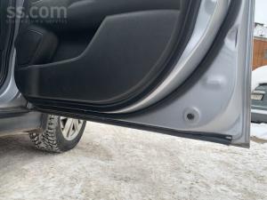 Mitsubishi ASX 2011 in Riga, with an engine capacity of 1.80 L and mileage of 228 thousand km for 4300 €, photo 7 on AUTOMOTO.COM.LV