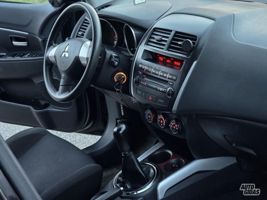 Mitsubishi ASX 2011 Radviliškis, ar dzinēja tilpumu 1.60 L un nobraukumu 332 tūkst. km par 1750 €, foto 7 vietnē AUTOMOTO.COM.LV