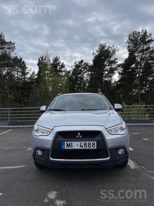 Mitsubishi ASX 2012 in Riga, with an engine capacity of 1.60 L and mileage of 342 thousand km for 5800 €, photo 1 on AUTOMOTO.COM.LV