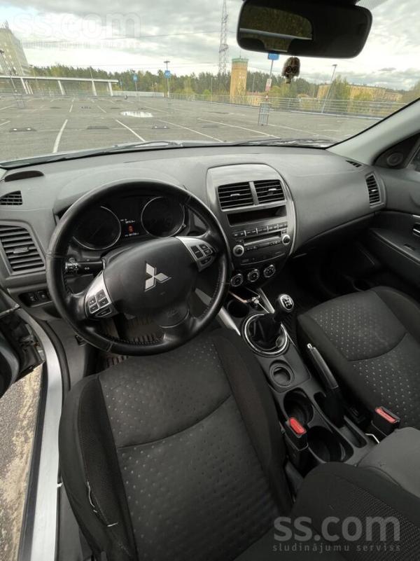 Mitsubishi ASX 2012 in Riga, with an engine capacity of 1.60 L and mileage of 342 thousand km for 5800 €, photo 9 on AUTOMOTO.COM.LV