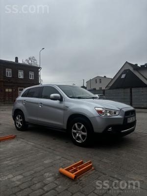 Mitsubishi ASX 2012 in Liepaja, with an engine capacity of 1.80 L and mileage of 227 thousand km for 4800 €, photo  on AUTOMOTO.COM.LV