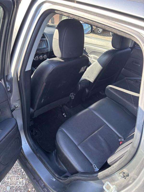 Mitsubishi ASX 2012 Mažeikiai, ar dzinēja tilpumu 1.80 L un nobraukumu 222 tūkst. km par 3950 €, foto 6 vietnē AUTOMOTO.COM.LV