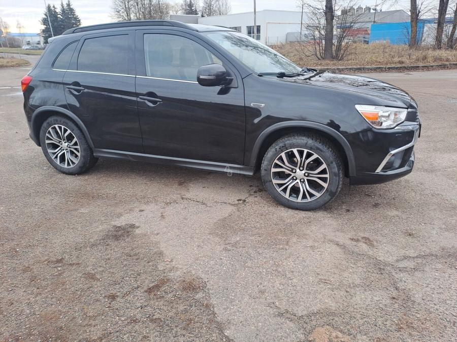Mitsubishi ASX 2017 in Kaisiadorys, with an engine capacity of 1.60 L and mileage of 165 thousand km for 10450 €, photo 3 on AUTOMOTO.COM.LV